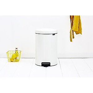 Brabantia New Icon Step Trash Can (5.3 Gal/White) Soft Closing Kitchen Garbage/Recycling Can with Removable Bucket