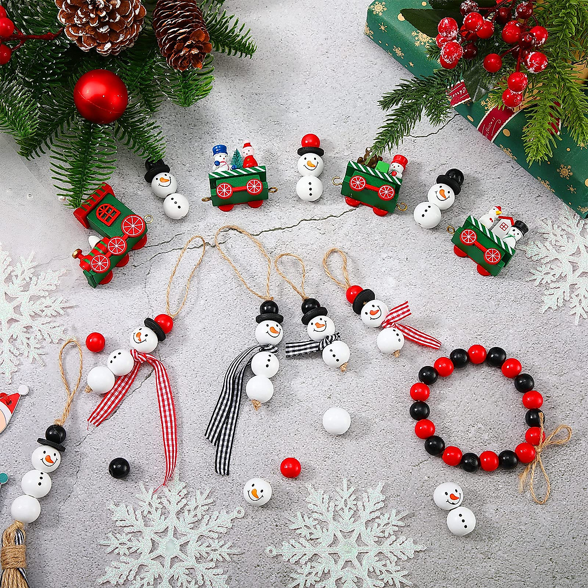 Yulejo 180-Piece Christmas Snowman Buffalo Plaid Wood Round Beads with Twine Scarf - Vivid Colors for Crafts