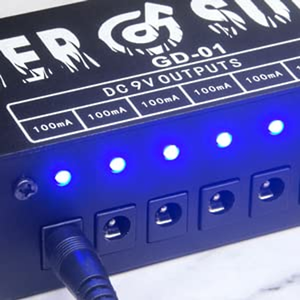 Guitar Effect Pedal Power Supply 10 DC Output for 9V 12V 18V Pedals with Short Circuit Overcurrent Protection Separate GD-01