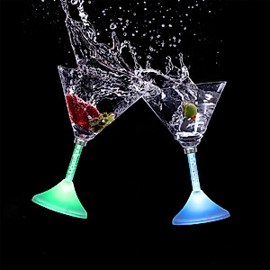 Honeydak 4 Pcs Light up Plastic Martini Cocktail Glasses LED Flashing Martini Drinking Margarita Wine Glasses Acrylic Glow in The Dark Cups for Wedding Birthday Party Favors