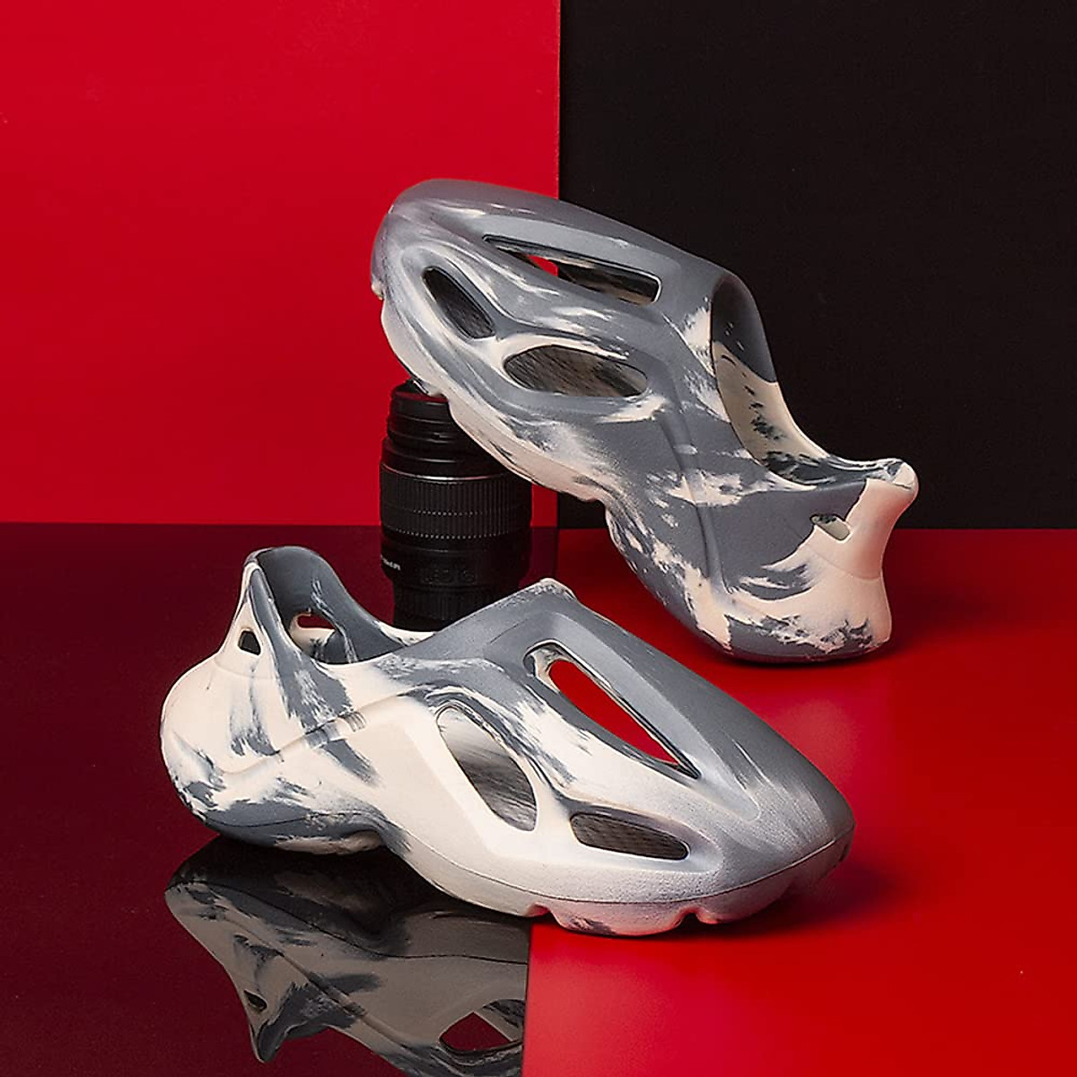 Foam Runner Sneakers Cloud Slides Pillow Sandals Sports Shoes Non-Slip Lightweight Walking Shoes Fashion Outdoor Indoor Summer Beach Sandals for Women Men(Grey Khaki-8.5-9.5 Women/7.5-8 Men)