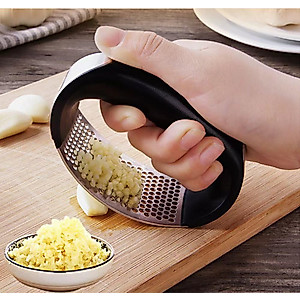 Garlic Press Rocker Stainless Steel Garlic Mincer Garlic Crusher Garlic Chopper with Peeler and Scraper Brush for Smash Garlic