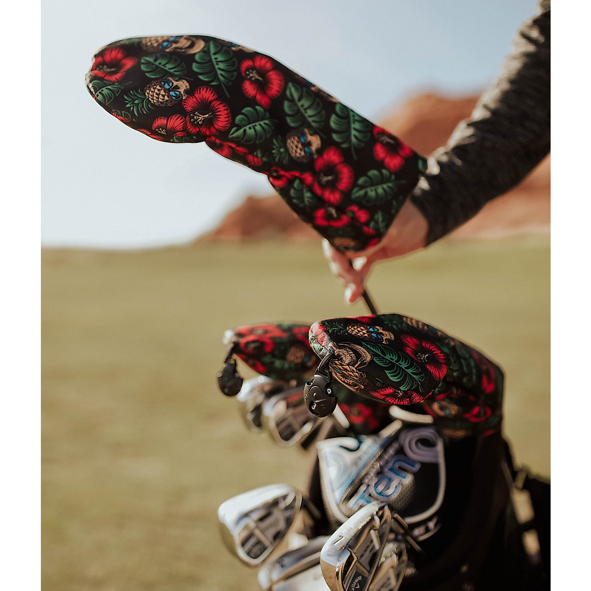 VIXYN Golf Head Covers - 3 Pack Golf Club Covers for Driver, Woods and Hybrid - Driver Headcover to Fit All Golf Clubs (Pineapple Skull)