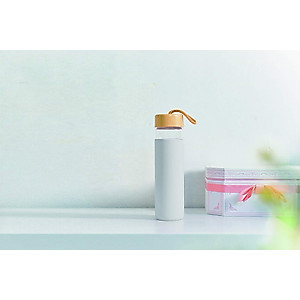 Yomious 20oz Borosilicate Glass Water Bottle with Bamboo Lid and Silicone Sleeve – Reusable BPA Free – Glass Drinking Bottle with Lids - Bundle of 2