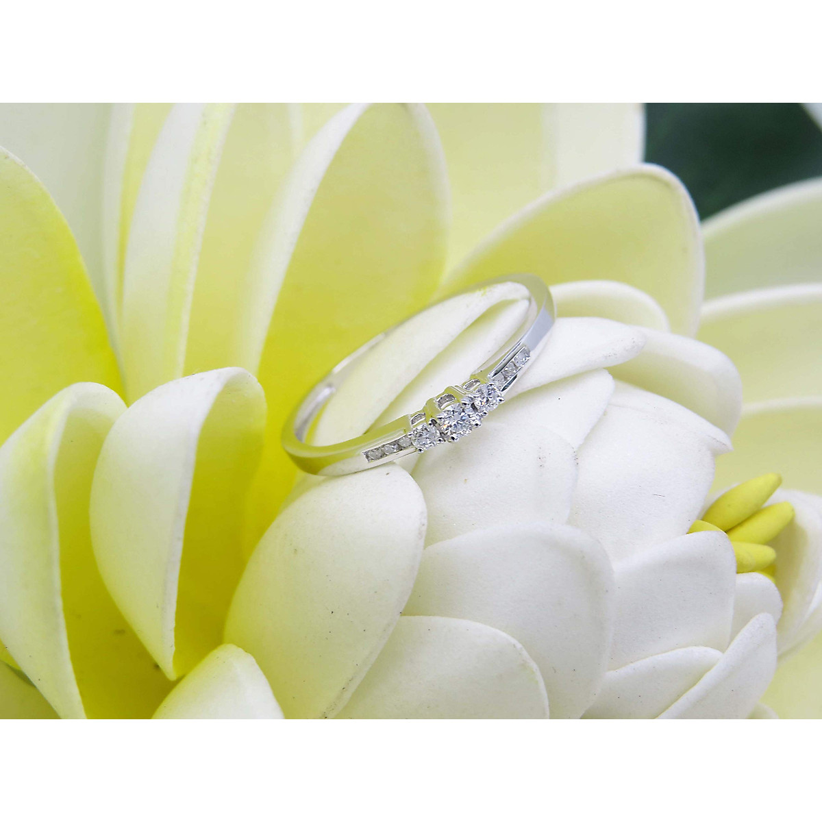 Dazzlingrock Collection 0.13 Carat (ctw) Round White Diamond Ladies Bridal Promise 3 Stone Engagement Ring, 10K White Gold, Size 7