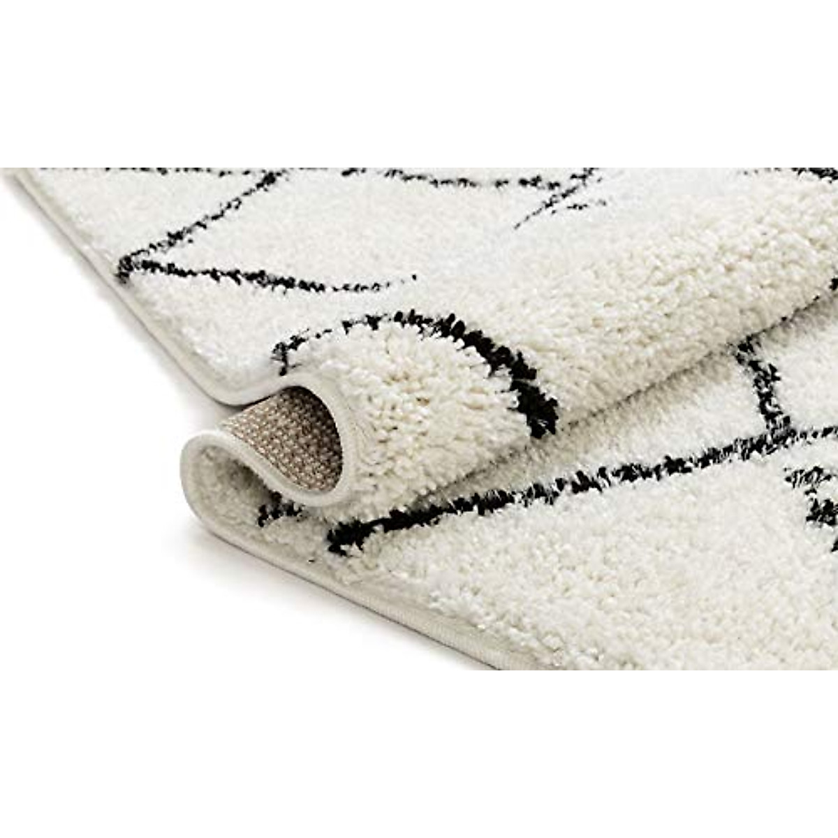 Well Woven Panto Ivory Moroccan Shag Diamond Trellis Pattern Area Rug (5'3" x 7'3")