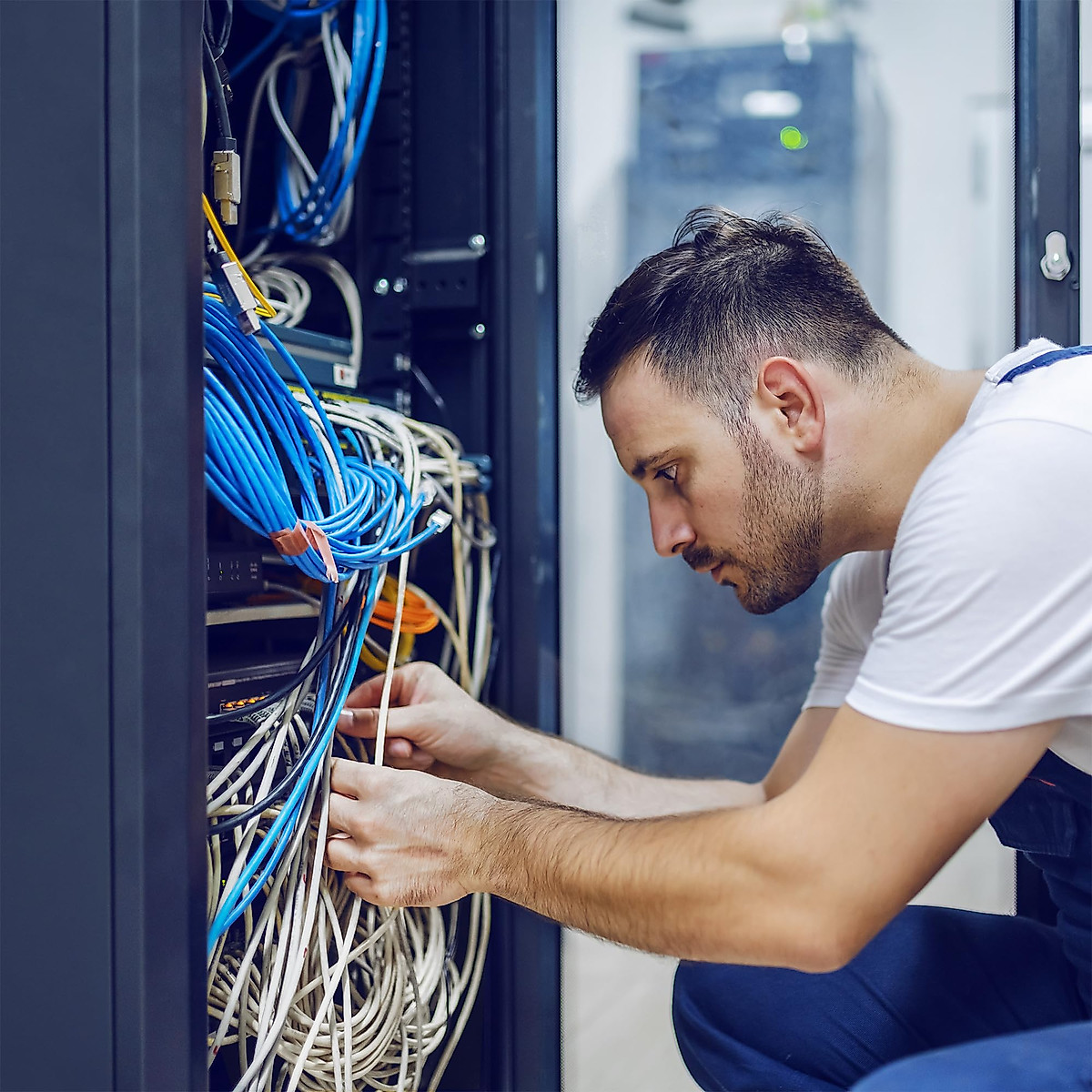 VIVO 500ft Bulk Cat5e, CCA Ethernet Cable, 24 AWG, UTP Pull Box, Cat-5e Wire, Indoor, Network Installations, White, CABLE-V002W