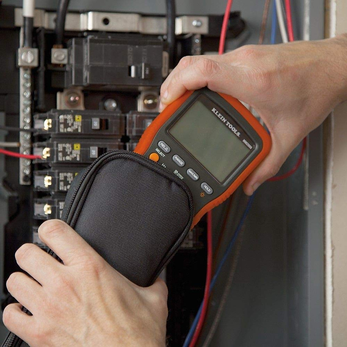 Klein Tools Digital Circuit Breaker Finder with GFCI Outlet Tester ET310 & Tools 69401 Multimeter Carrying Case