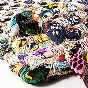 SAFAVIEH Cape Cod Collection Accent Rug - 4' x 6', Natural & Multi, Handmade Boho Braided Jute, Ideal for High Traffic Areas in Entryway, Living Room, Bedroom (CAP302A)