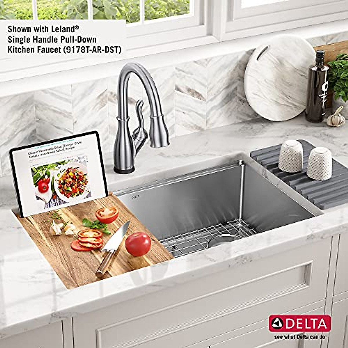 DELTA 95B932-32S-SS Lorelai Workstation Kitchen Sink Undermount Stainless Steel Single Bowl with WorkFlow Ledge and Chef’s Kit of 6 Accessories