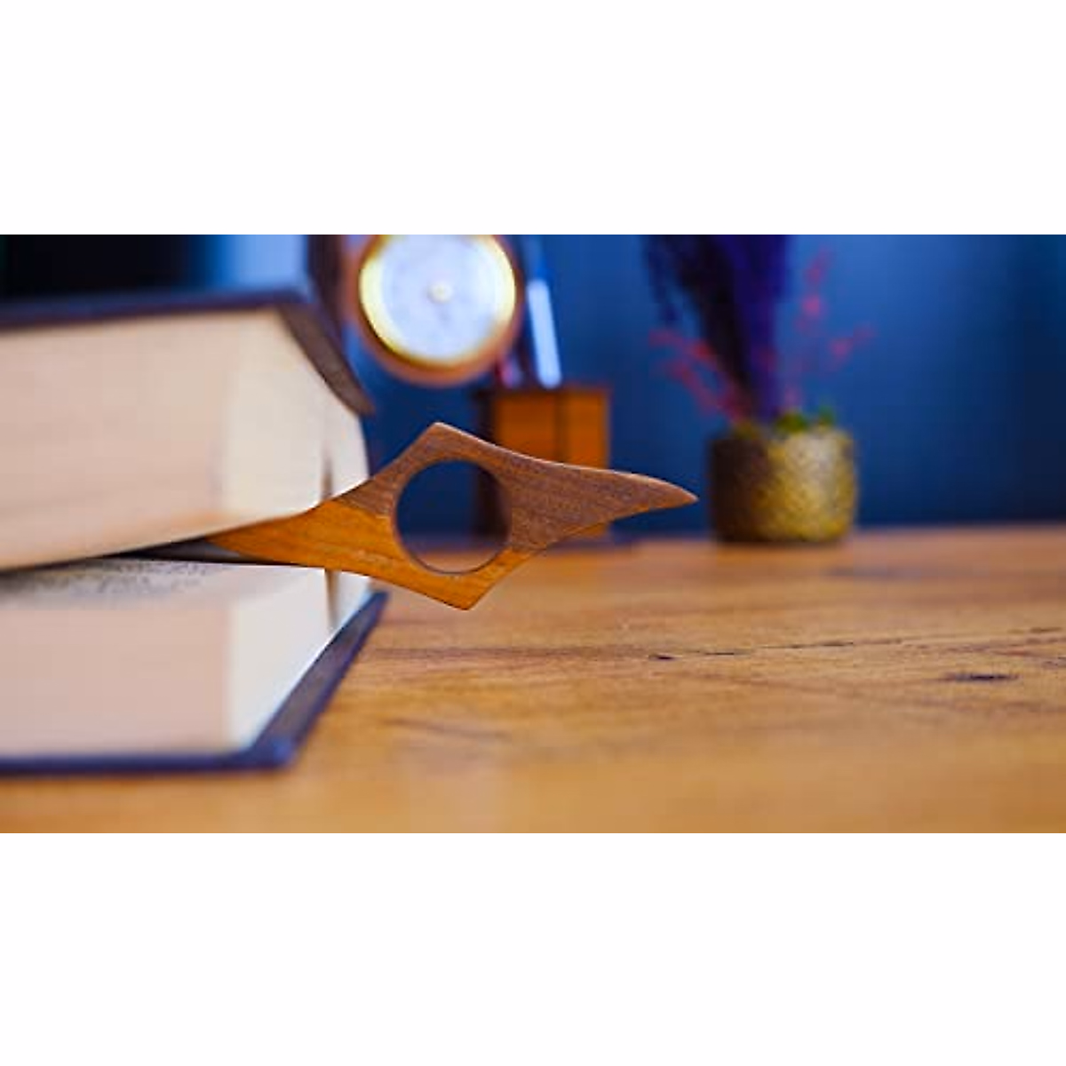 WOOTURE Book Page Holder | Handmade Natural Walnut Thumb Bookmark | Novel Accessories for Reader | Wood Book Marks for Bookworm | Book Lover Gifts for Women | Literary Lovers Presents (Large - 0.94")