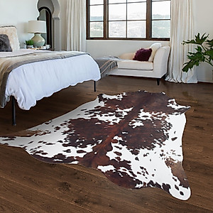 Guyekobe Cowhide Rug 5.2X4.6 ft Cow Print Rug Animal Print Area Rugs for Western Decor Western Rugs for Living Room Bedroom Decor Durable Non-Slip Cow Hide