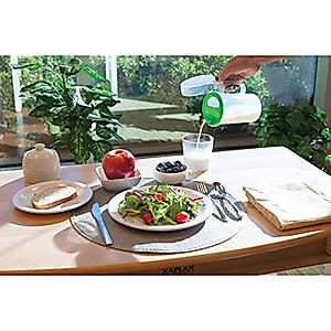 Kaplan Early Learning Kids Easy Pour Pitchers, Set of 6 Clear Montessori Dishwasher Safe 16 oz. Pitchers with Lids for Classroom and Home