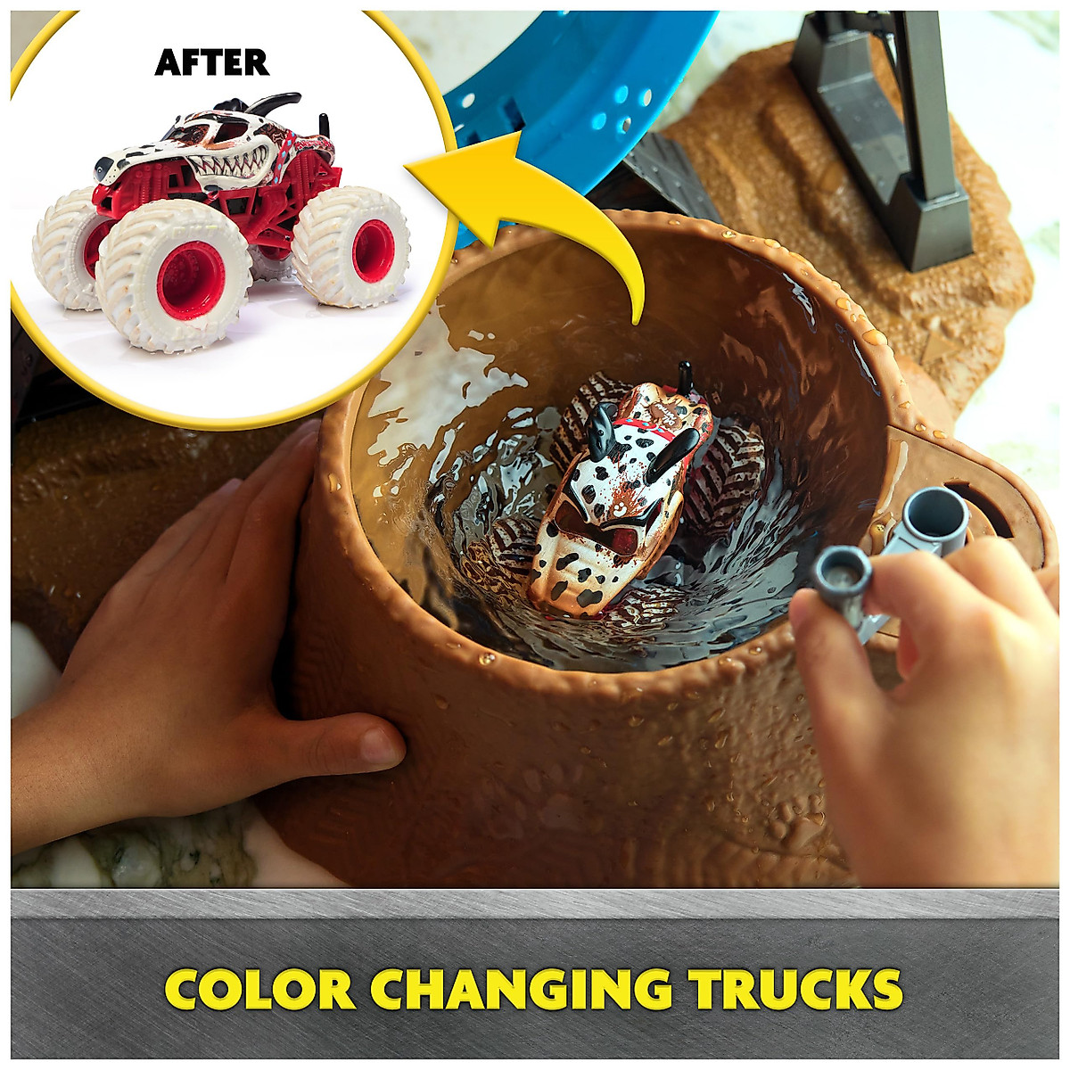 Monster Jam Mud Blasters, Monster Mutt Dalmatian Dunk Tank Playset, Color Change Action, Kids Toy Gifts for Boys and Girls Ages 3 and Up