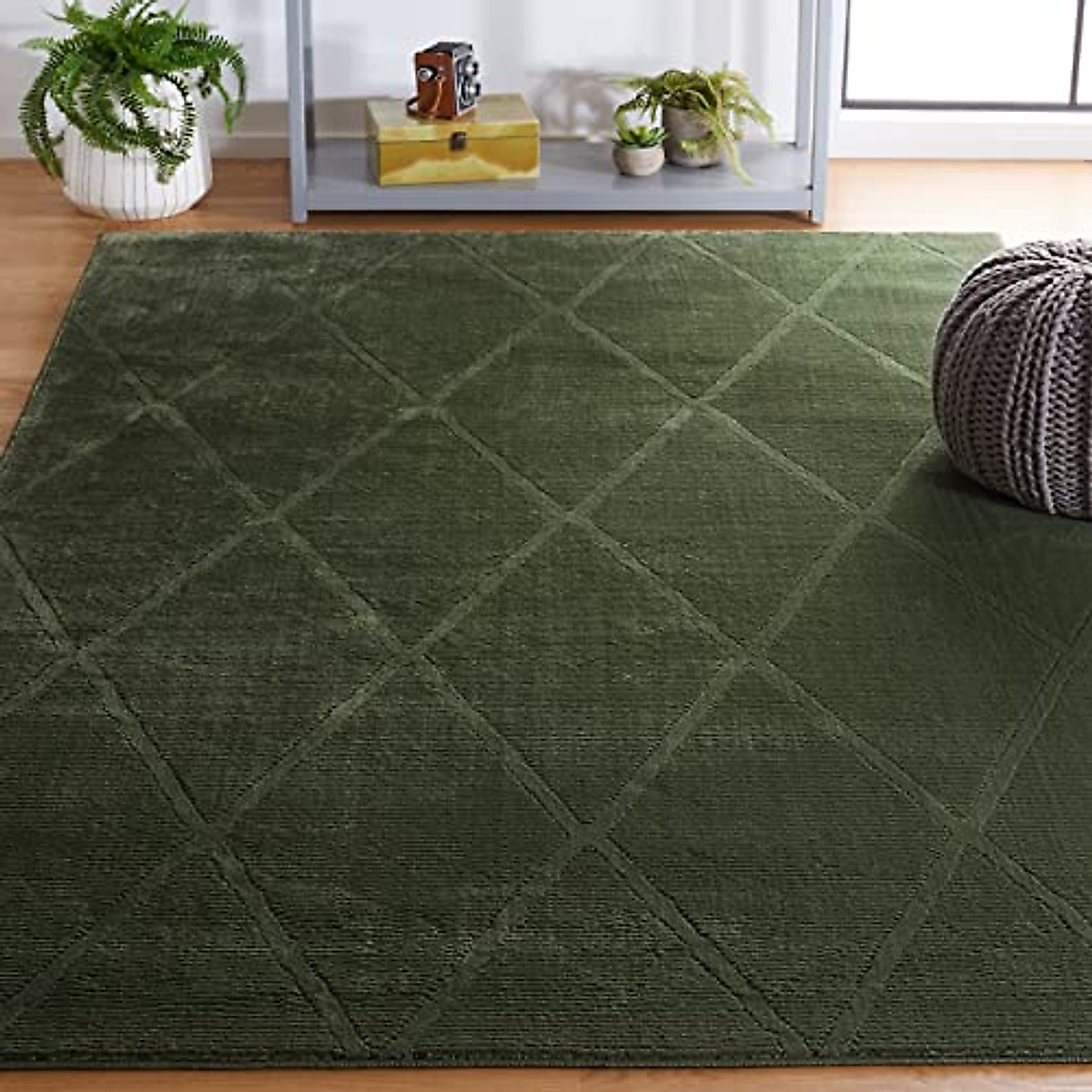 Safavieh Revive Collection 8' x 10' Green REV104Y Non-Shedding Trellis Area Rug