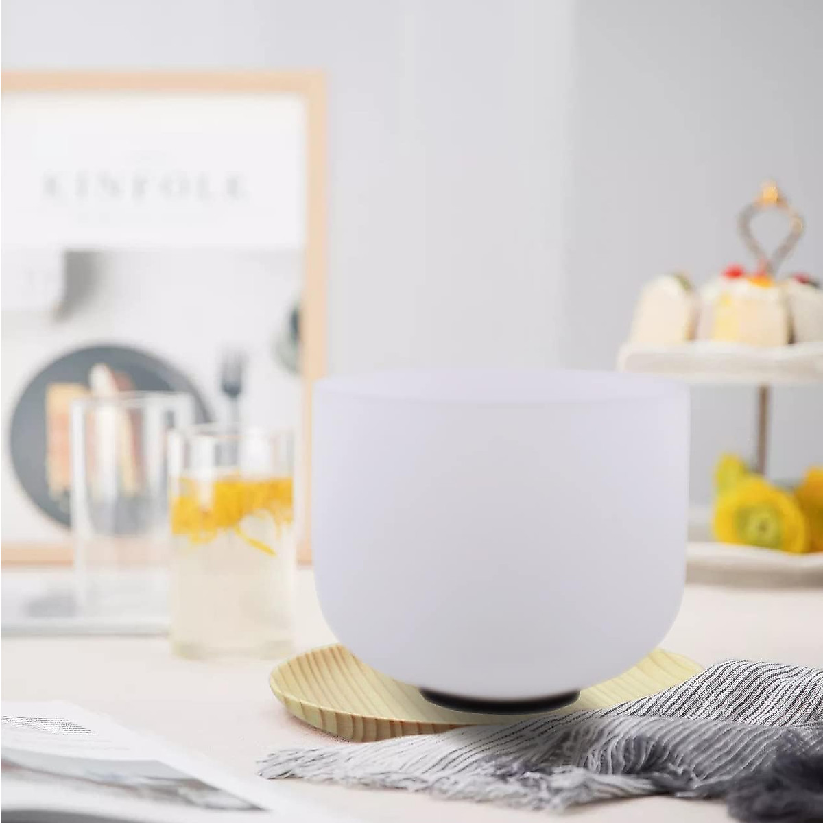 FMTY 10inch Crystal Singing Bowl WHITE G Note Throat Chakra with soft carrying case and Singing Mindfulness, Yoga, Spiritual and Body Healing and Energy Cleansing