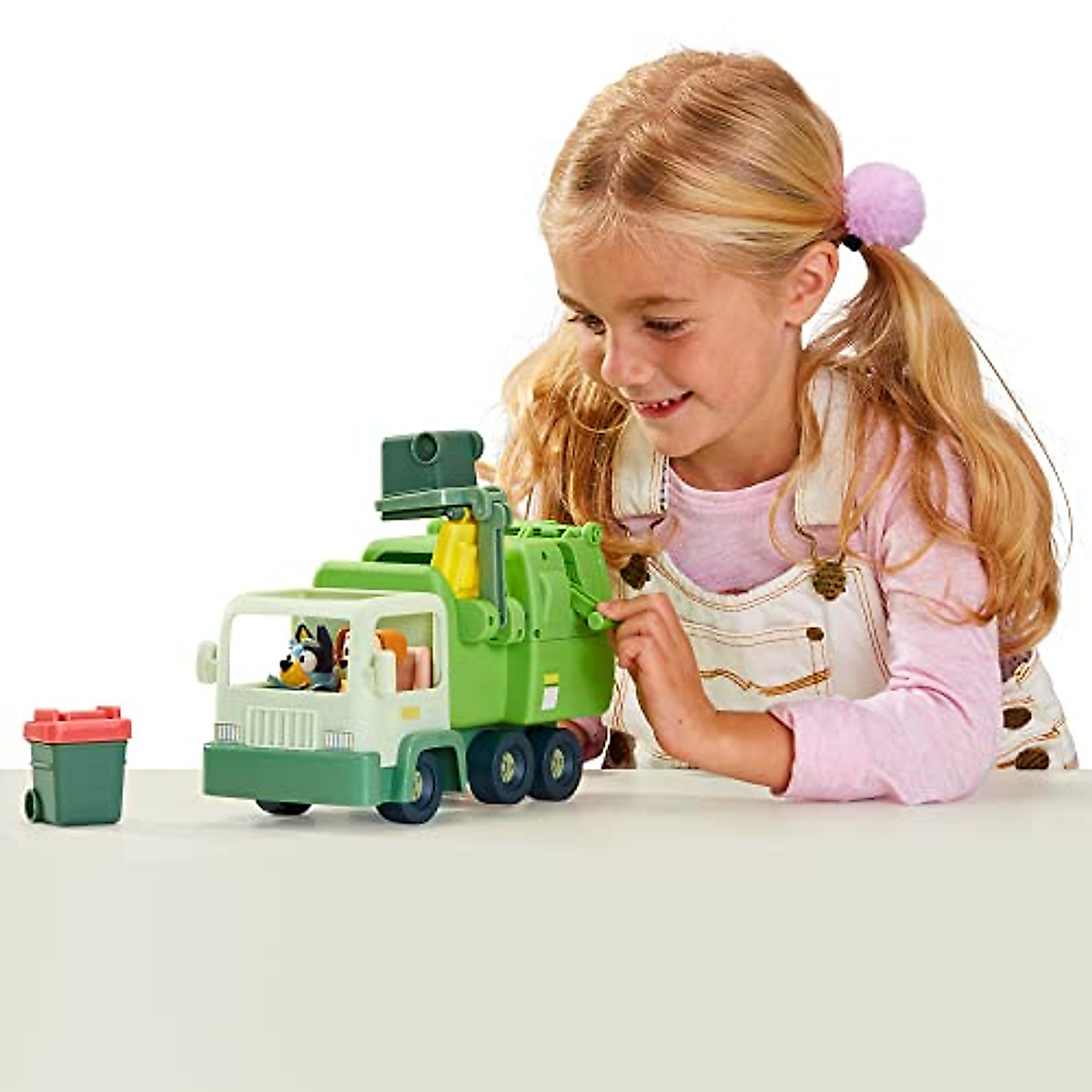 Garbage Truck - 2.5" Bluey and Bin Man poseable Figures with Playset, Multicolor