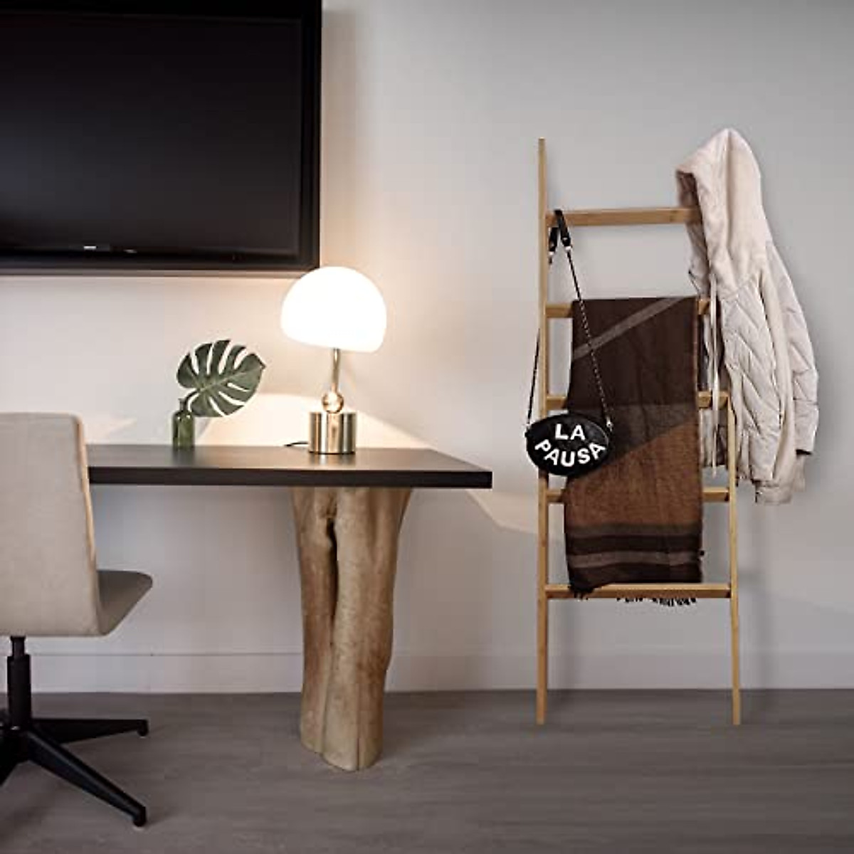 SIMEFUL 5 ft Blanket Ladder,Blanket Display Rack, Farmhouse Blanket Holder,Wall Leaning Ladder Shelf,Bamboo Towel Rack,Decorative Quilt Stand for Living Room, Bathroom, Bedroom