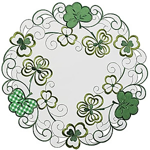 OWENIE St Patrick's Day Round Shamrock Placemats Set of 4, Embroidered Irish Clover Cutwork 15 Inch Placemats,Green Table Mats with Lucky Shamrocks, Round Doilies for Kitchen Dining Table