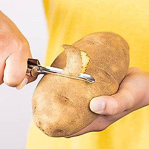 Linden Sweden Original Jonas Vegetable Peelers for Kitchen | Made In Sweden | Carrot Peeler with Ergonomic Handle for Safety and Control | Dishwasher Safe Potato Peelers | Stainless Steel Construction