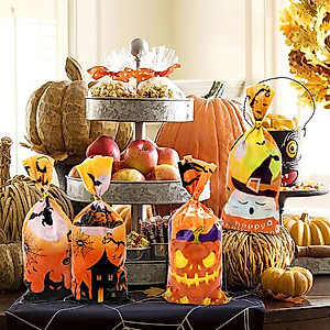 Halloween Treat Bags, Halloween Candy Bags, 100 Pcs Halloween Cellophane Bags Goodie Bags Gift Bags Trick or Treat Bags Goody Bags Bulk with Twist Ties for Holiday halloween Party Favors Supplies