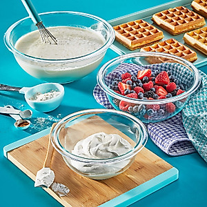 Pyrex Smart Essentials 3-Piece Prepware Mixing Bowl Set, 1-Qt, 1.5-Qt ,and 2.5-Qt Glass Mixing Bowls, Dishwasher, Microwave and Freezer Safe