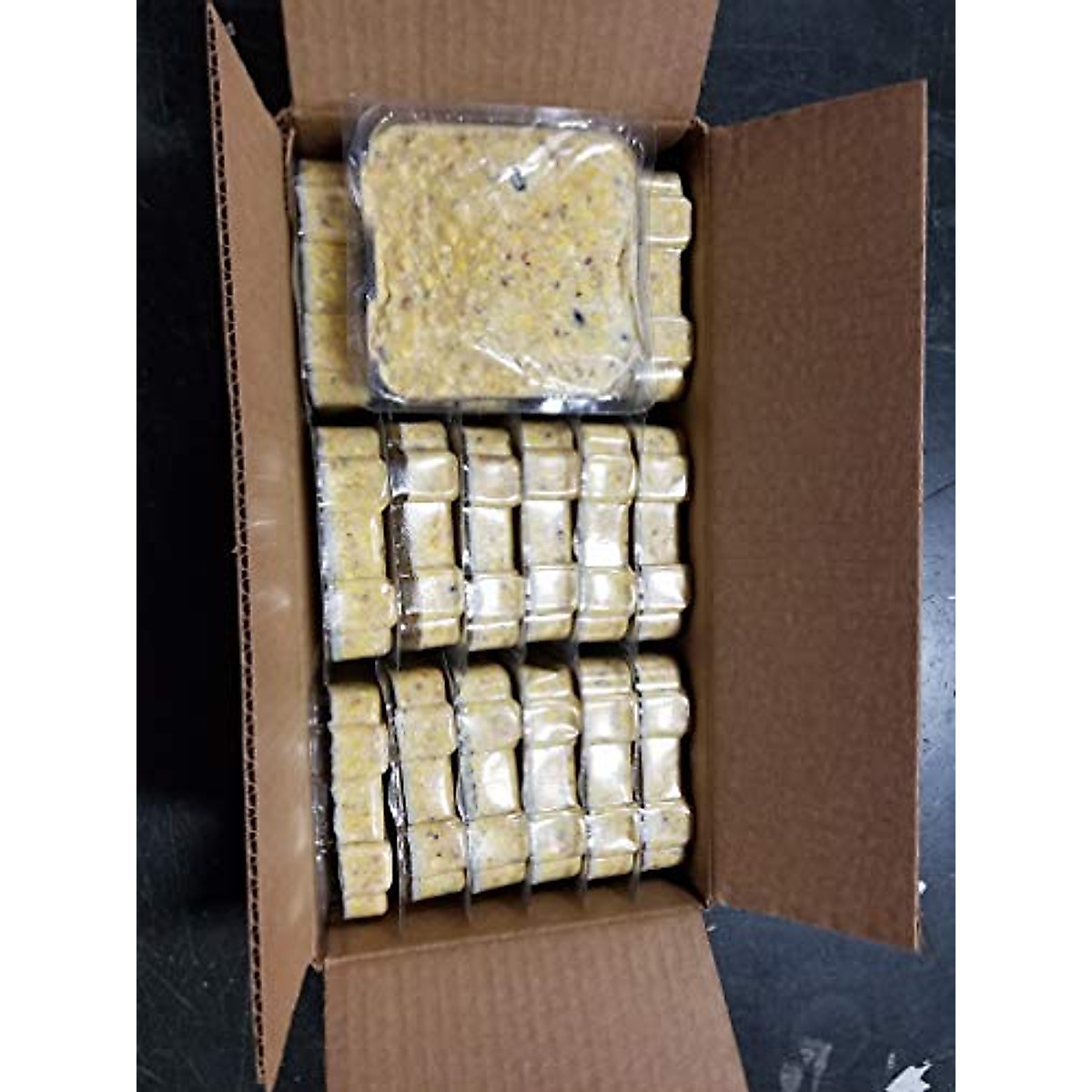 Heath Outdoor Products, Value Pack - DDB2-18 Berry Suet Cake - 11 oz. - Pack of 18, Natural