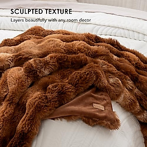 EVERGRACE Ultra Soft Luxury Fluffy Ridgeline Faux Rabbit Fur Throw Blanket, Thick Warm Bubble Throw for Bed, Cozy Plush Reversible Blankets for Couch, Chair, Sofa, Lion Caramel, 60x80 Inches, 870 GSM
