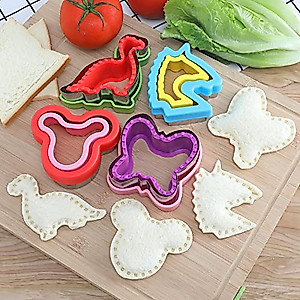 Sandwich Cutter and Sealer, Bread Decruster Sandwich Maker Cookie Fruit Vegetable Cutters, 4Pcs Sandwich Cutter and Sealer Set for Kids Lunchbox and Bento Box(Dinosaur, Butterfly, Unicorn and Mouse)