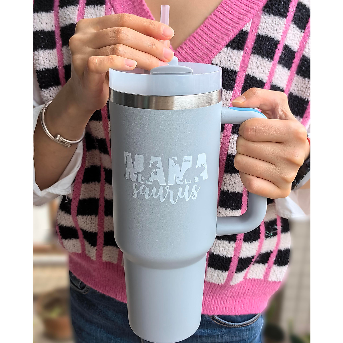 CHONG SHENG 40OZ Coffee Mug for Mama-to-be, Gifts for Mama Birthday Christmas, Mother’s Day Gifts for Mom from Daughter Son Kids, Mamasaurus Tumbler
