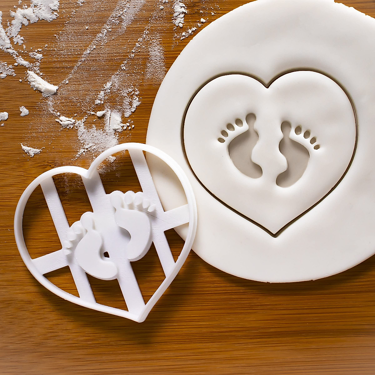Baby Footprints cookie cutter, 1 piece - Bakerlogy