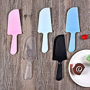 TorSor 20 Pack Disposable Cake Cutter Slicer Plastic Serrated Cutting Knife Server Spatula Knives Serving Utensils for Pie Pizza Pastry Dessert Bakery Bread Kitchen Wedding Birthday Party