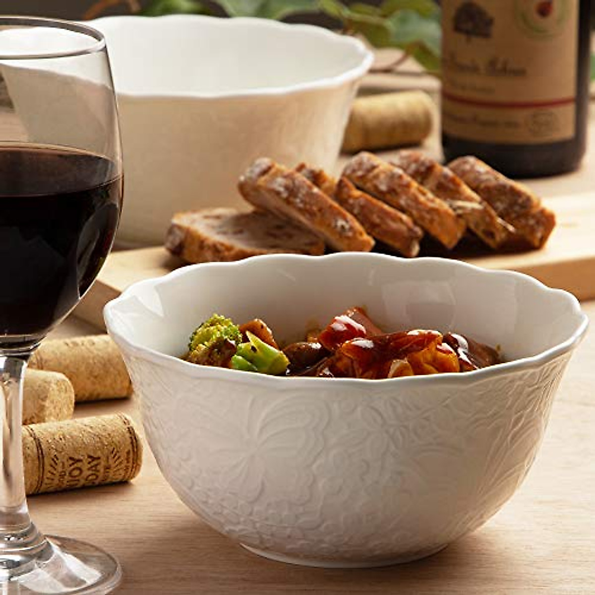 Narumi 51952-23143 Bowl Plate Set, Honeton Lace Bride, 6.3 inches (16 cm), White, Lace Pattern, Cute, Small Bowl, Donburi, Wedding Gift, Microwave Warm, Dishwasher Safe, Gift Box Included