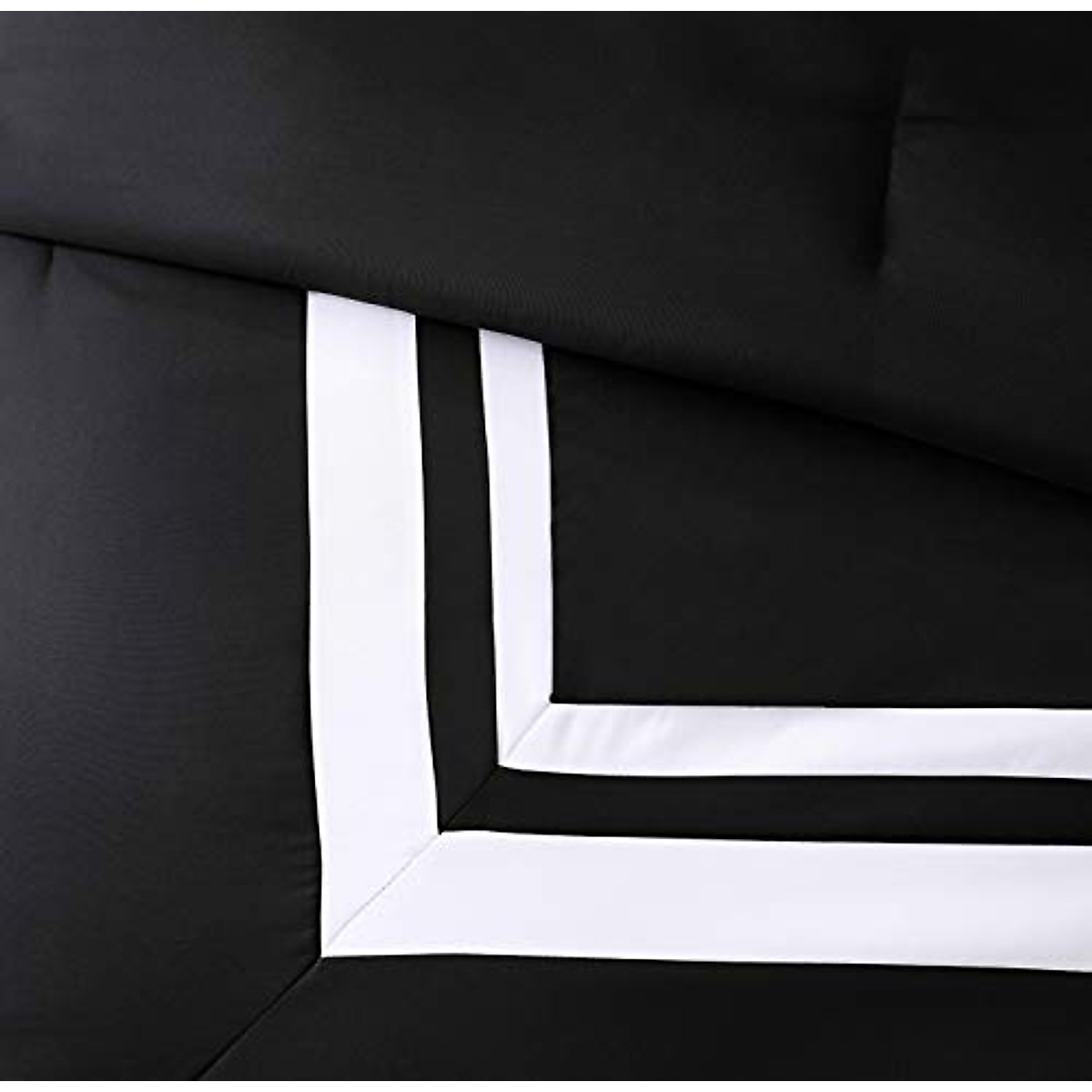 Chezmoi Collection 7-Piece Caprice Black/White Square Pattern Hotel Bedding Comforter Set, California King