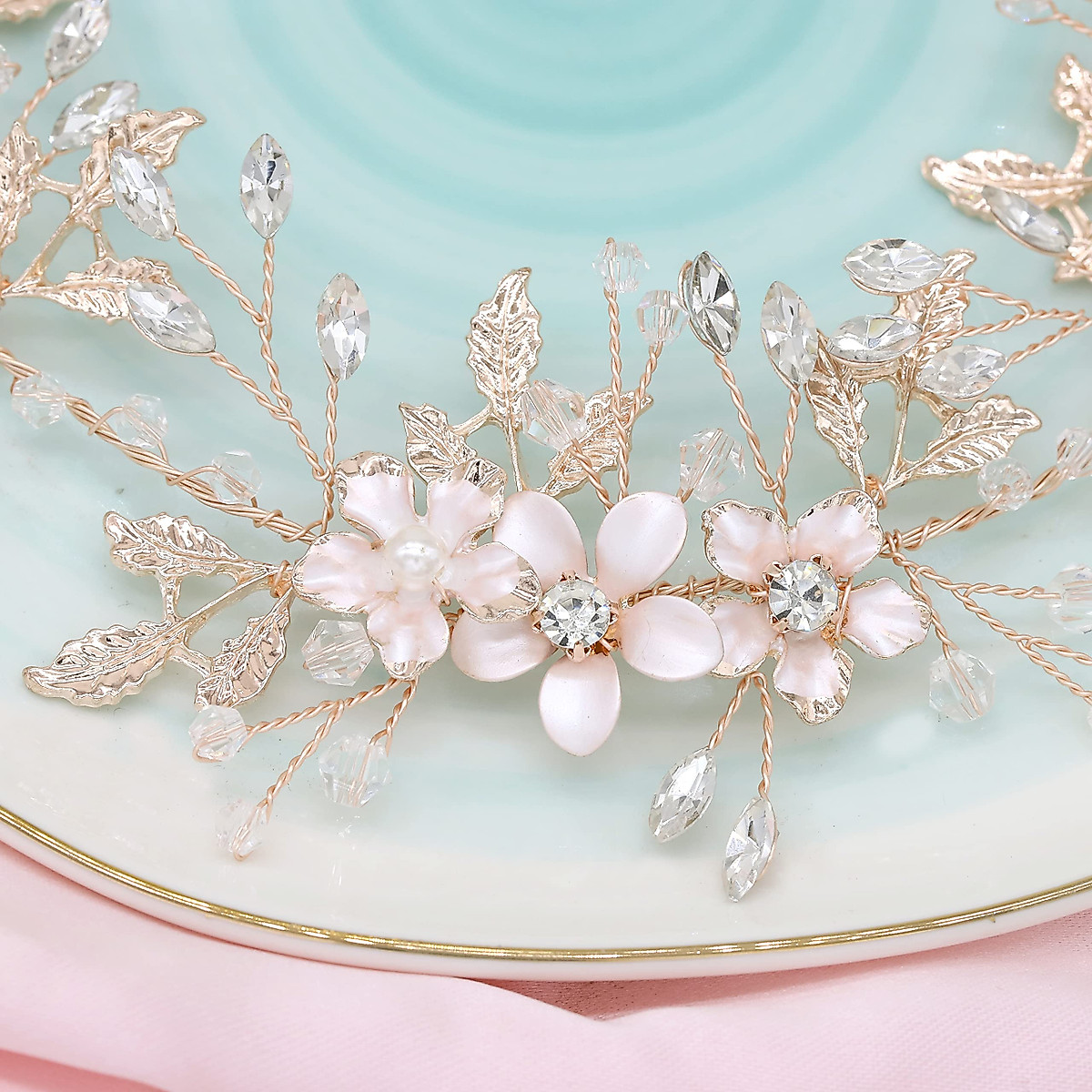 Braveamor Rose Gold Bridal Hair Vine Bohemian Style Wedding Headpiece Crystal Pearl Headband Flower Leaves Halo Wedding Hair Accessories