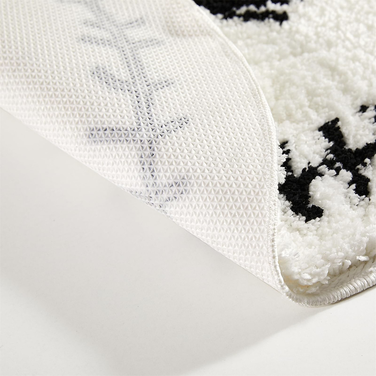 Jack Skellington Halloween Round Bathroom Rugs Mat 2ft, Non-Slip Machine Washable Soft Absorbent Shaggy Bath Rug The Nightmare Before Christmas Spooky Creepy Cute Halloween Bathroom Shower Floor Mat