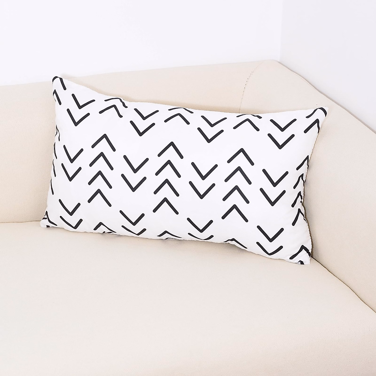 TAJWE Outdoor Arrow Pillow Covers Waterproof 12x20 Set of 2 Modern Geometry Outdoor Pillows Decorative Cushion Cases for Patio Furniture Sofa Couch Porch