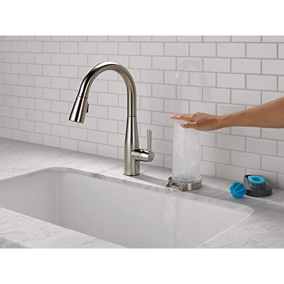 Delta Faucet Glass Rinser for Kitchen Sinks, Kitchen Sink Accessories, Bar Glass Rinser, SpotShield Stainless GR150-SP