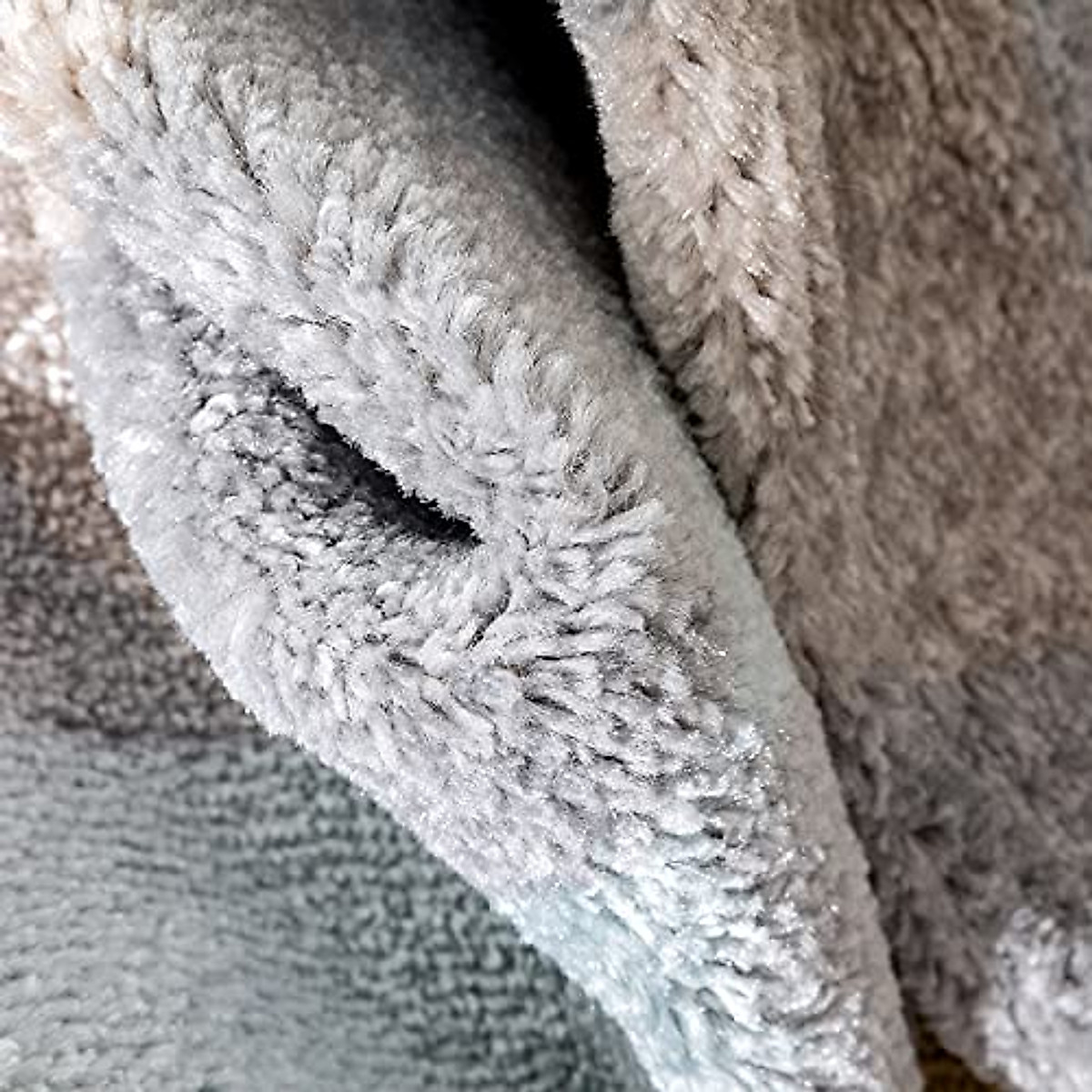 Well Woven Lincoln Modern Scandinavian Triangles Geometric Grey & Gold Area Rug 5x7 (5'3" x 7'3")