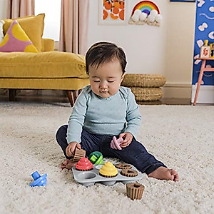 Bright Starts Sweet Cupcakes Shape Sorter Toy for Infants​ 3 Months and up, Multicolor