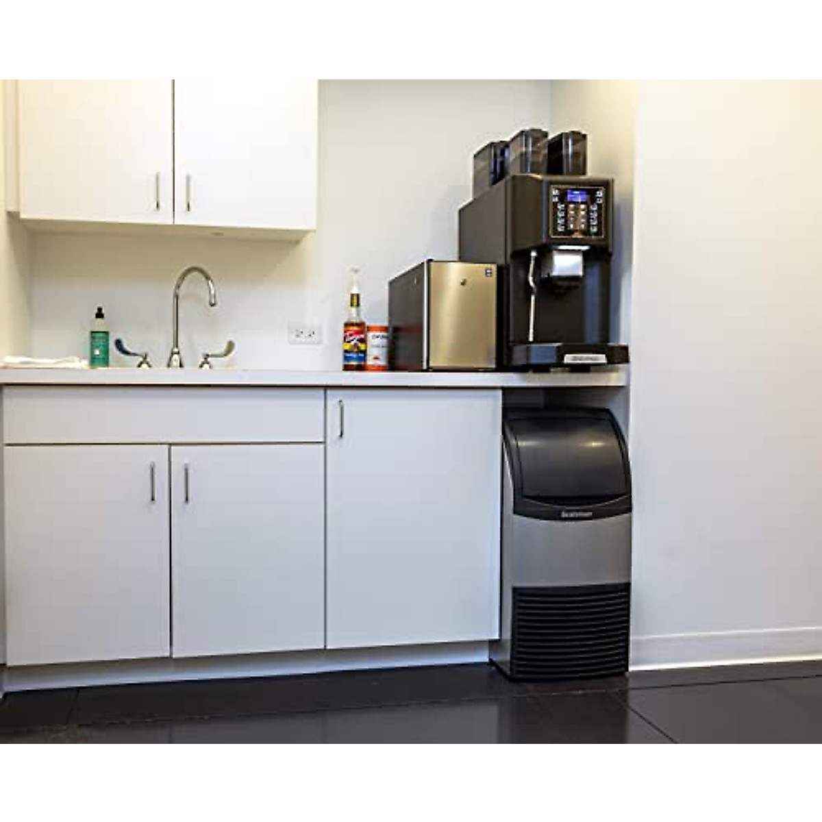 Scotsman CU0415MA-1 Essential Ice Cube-Style Ice Maker with Bin, Stainless Steel, 115-Volts, Gray Stainless Steel