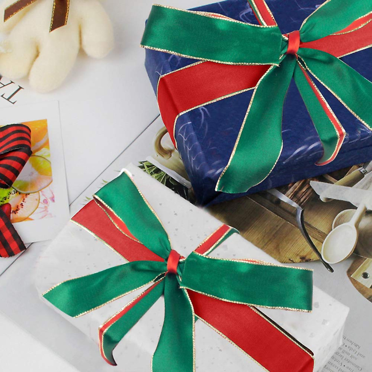 VGOODALL Christmas Stain Ribbon Double Faced, 1.5 Inch 10 Yards Red Green Velvet Ribbon Fabric Ribbon with Wire Edge for Gift Wrapping Bow Bouquet Making DIY Craft Christmas Tree Decoration