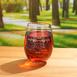 wufengye 2024 Retirement Gifts for Woman Man The Legend Has Retired Funny Retiring Gifts for Women Men Coworker Teacher Nurse Female Friends Mom Grandma 15 Ounce Wine Glasses Water Tumbler Juice Cup