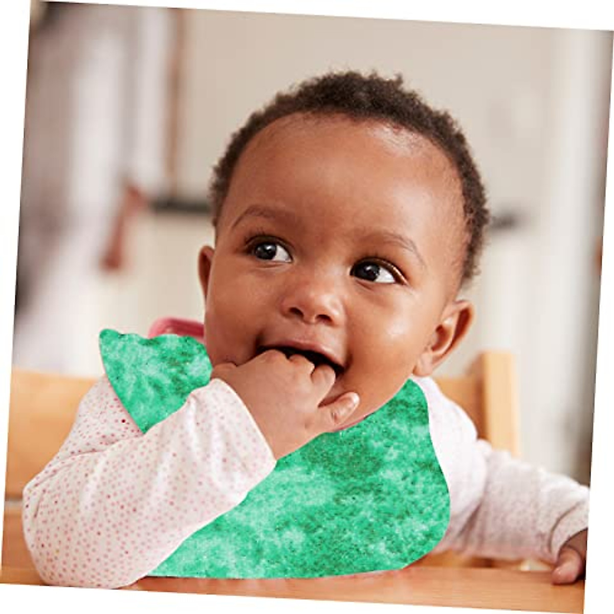 CORHAD 5 Sheets Wreath Artcraft Fabric Green Dress Cloth Squares Bundle Printed Cotton DIY Supplies Scrapbooking for Sewing Doll Tree Christmas Starry Quilting Apron Stocking Scraps