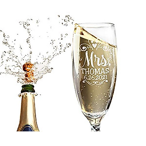 Mr Mrs Wedding Reception Celebration Twisty Stem Champagne Glasses Set of 2 Couples Newlywed Married Groom Bride Husband Wife Anniversary Engraved CLEAR Flute Glass Favors (Personalized)