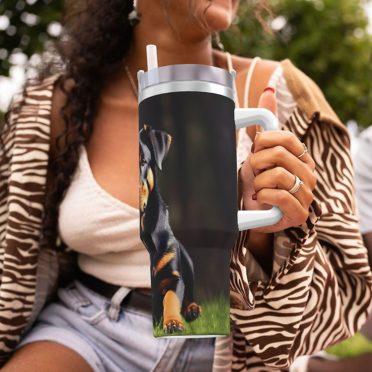 VANTUT Rottweiler Wallpaper 40oz Ice Bully With Handle Portable For Hot Cold Drinks,Travel, Gym,Home,And Outdoor Activities