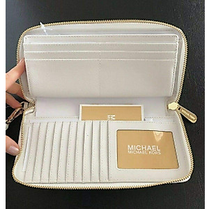 Michael Kors Jet Set Travel Large Travel Leather Continental Wallet (Light Cream)