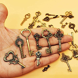 CHuangQi 40PCS Antique Bronze Vintage Skeleton Keys Charm Set, Steampunk Key DIY Handmade Accessories, Jewelry Making Supplies Wedding Favors
