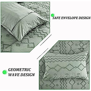 Green Tufted Comforter Set Cal King Size (102×96 inches), Boho Shabby Chic Comforter Geometry Embroidery Bedding Set 3 Pieces (1 Comforter + 2 Pillowcases), Soft Microfiber Comforter for All Seasons