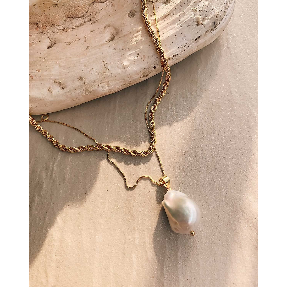 Cult of Sun Pearl Pendant Necklace 18K Gold Plated, Gold Plated, Pearl
